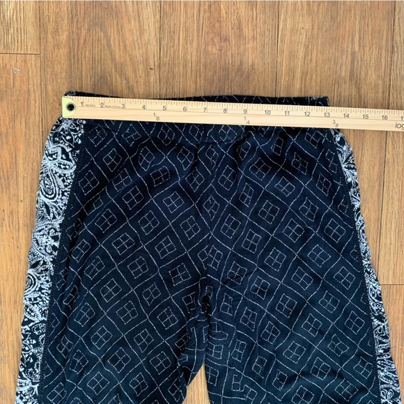 O'Neill | Pants & Jumpsuits | Oneil Beach Pants Black And White Pattern ...